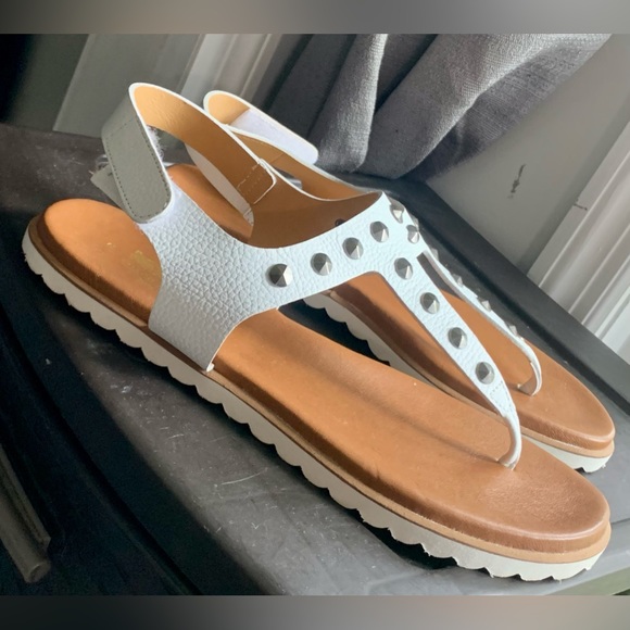 Coach and Four | Shoes | Coach And Four Made In Italy White Leather ...